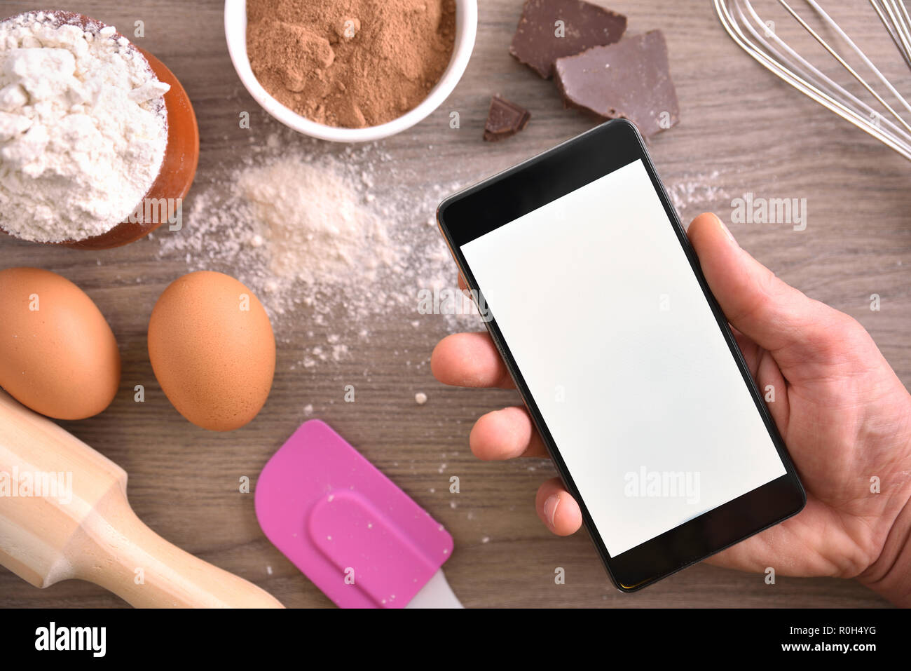 Hand electronic menu tablet hi-res stock photography and images - Alamy