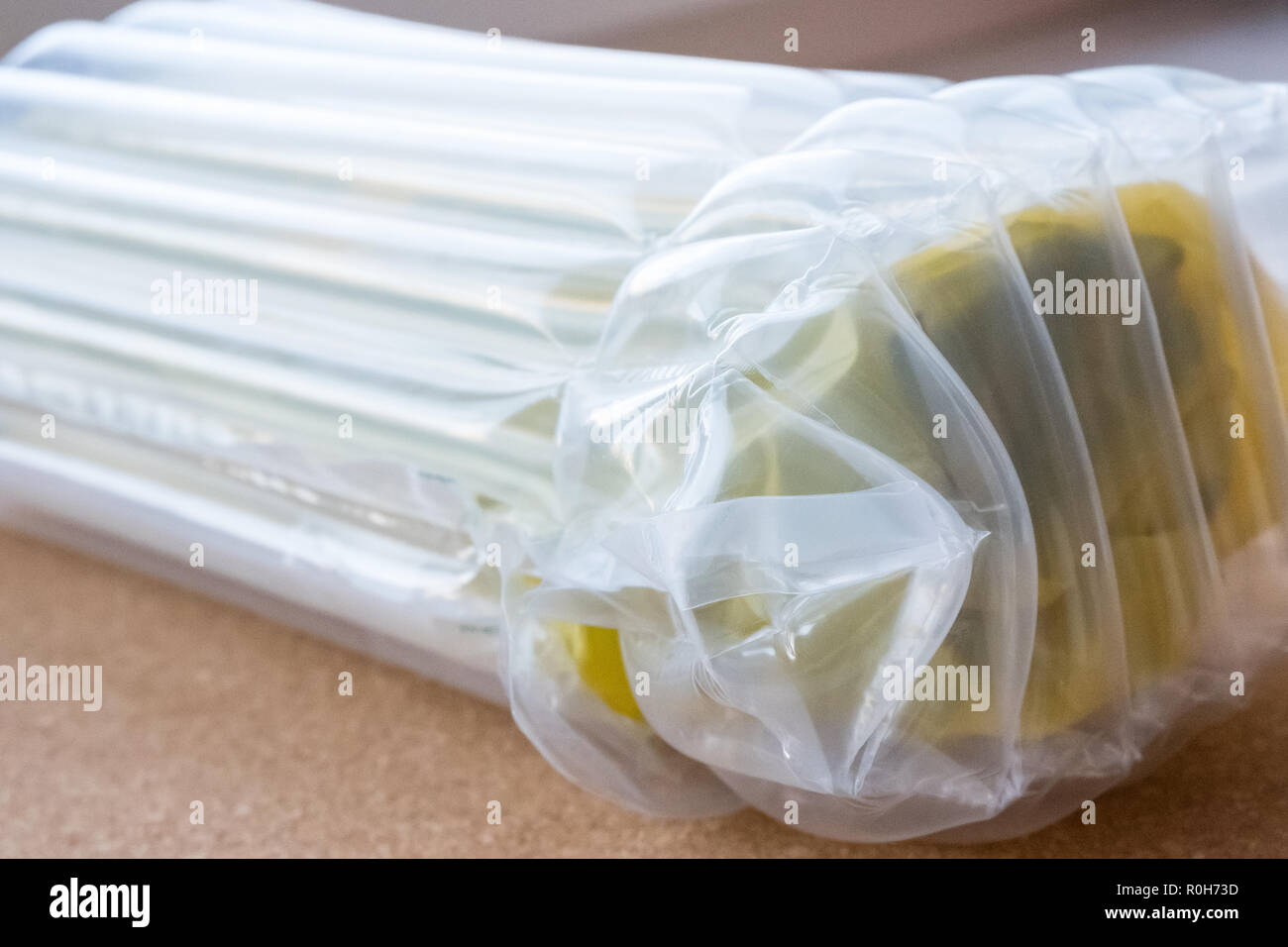 translucent air packaging, protection of goods, plastic packaging Stock ...
