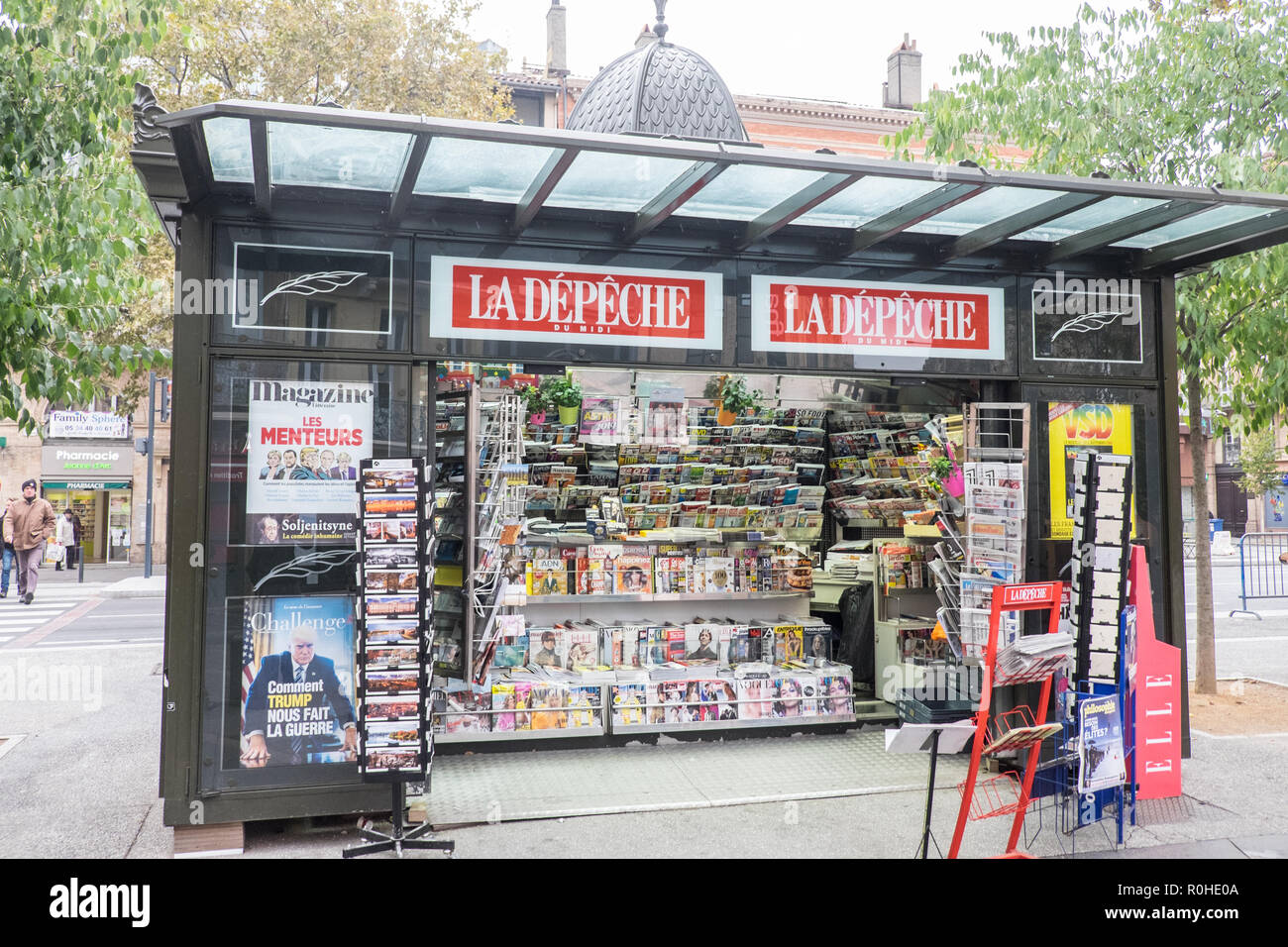 Presse Kiosk High Resolution Stock Photography and Images - Alamy