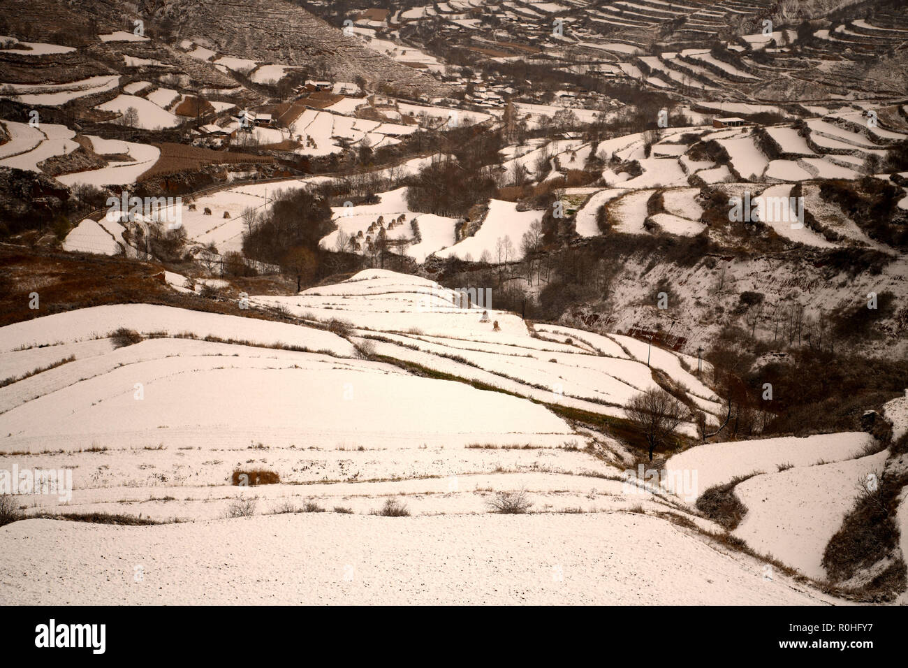 Dingxi, Dingxi, China. 5th Nov, 2018. Dingxi, CHINA-Aerial photography ...