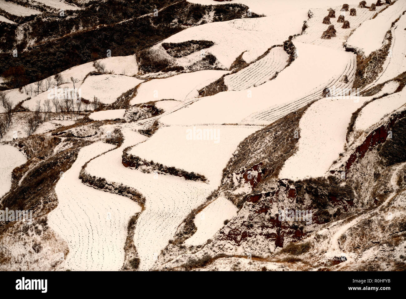 Dingxi, Dingxi, China. 5th Nov, 2018. Dingxi, CHINA-Aerial photography ...