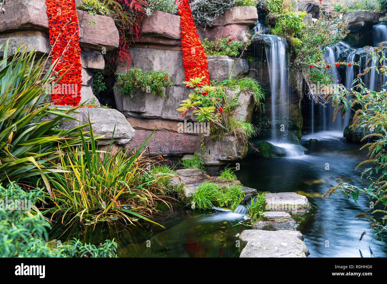 Poppy waterfall hi-res stock photography and images - Alamy