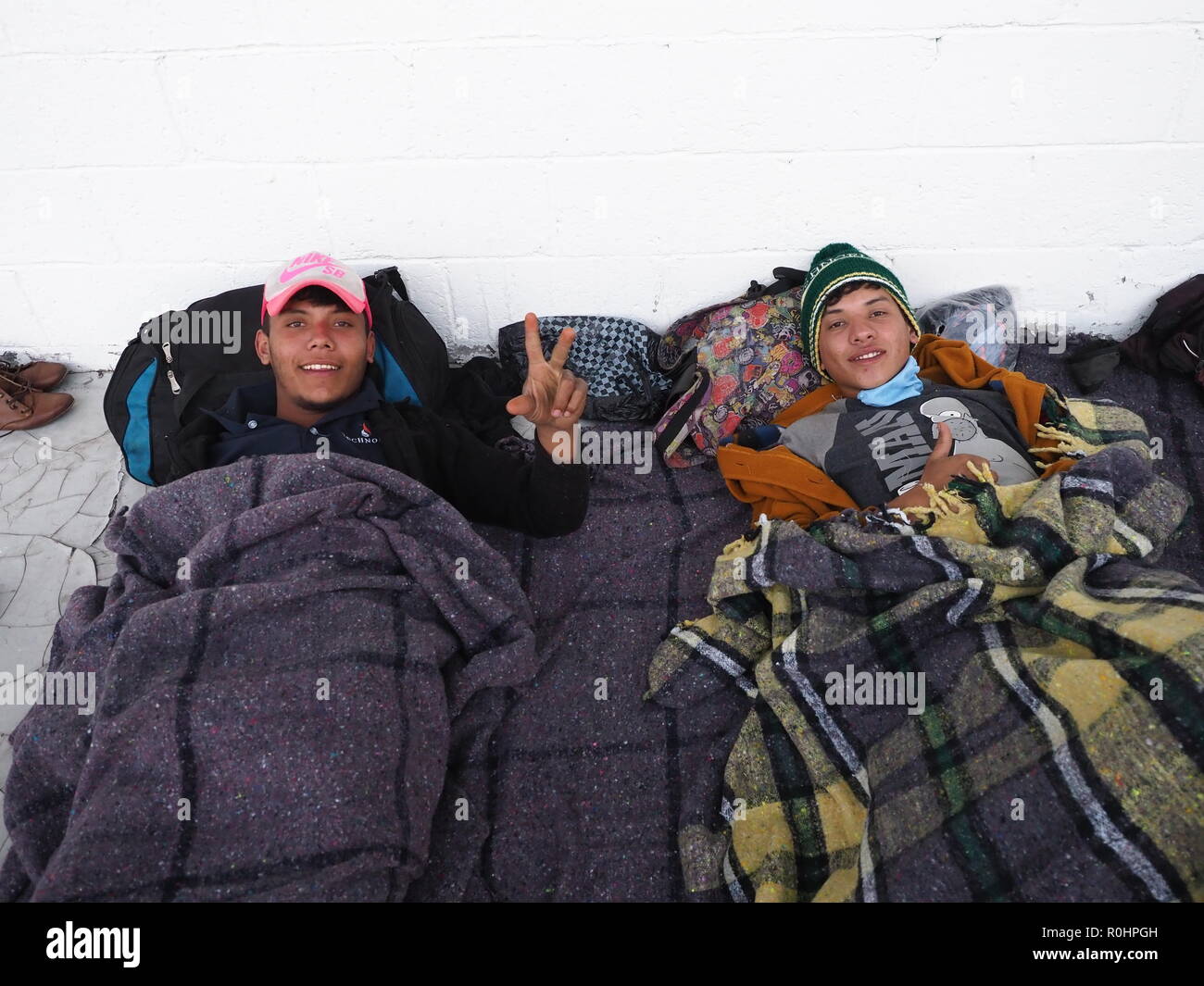 Mexico City, Mexico. 4th Nov 2018. Migrants resting in a temporary ...
