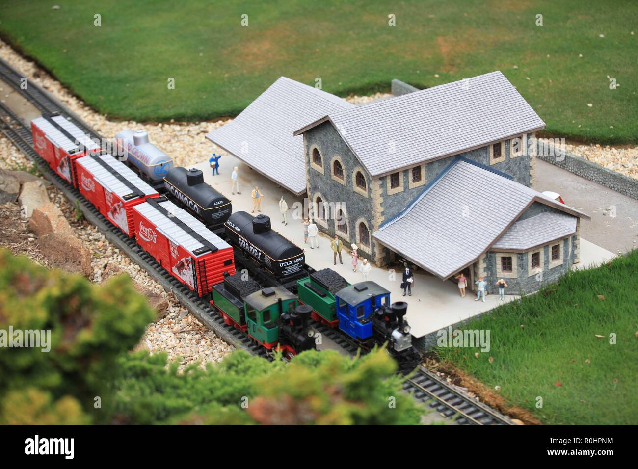 Canberra. 2nd Nov, 2018. Photo taken on Nov. 2, 2018 shows miniature ...