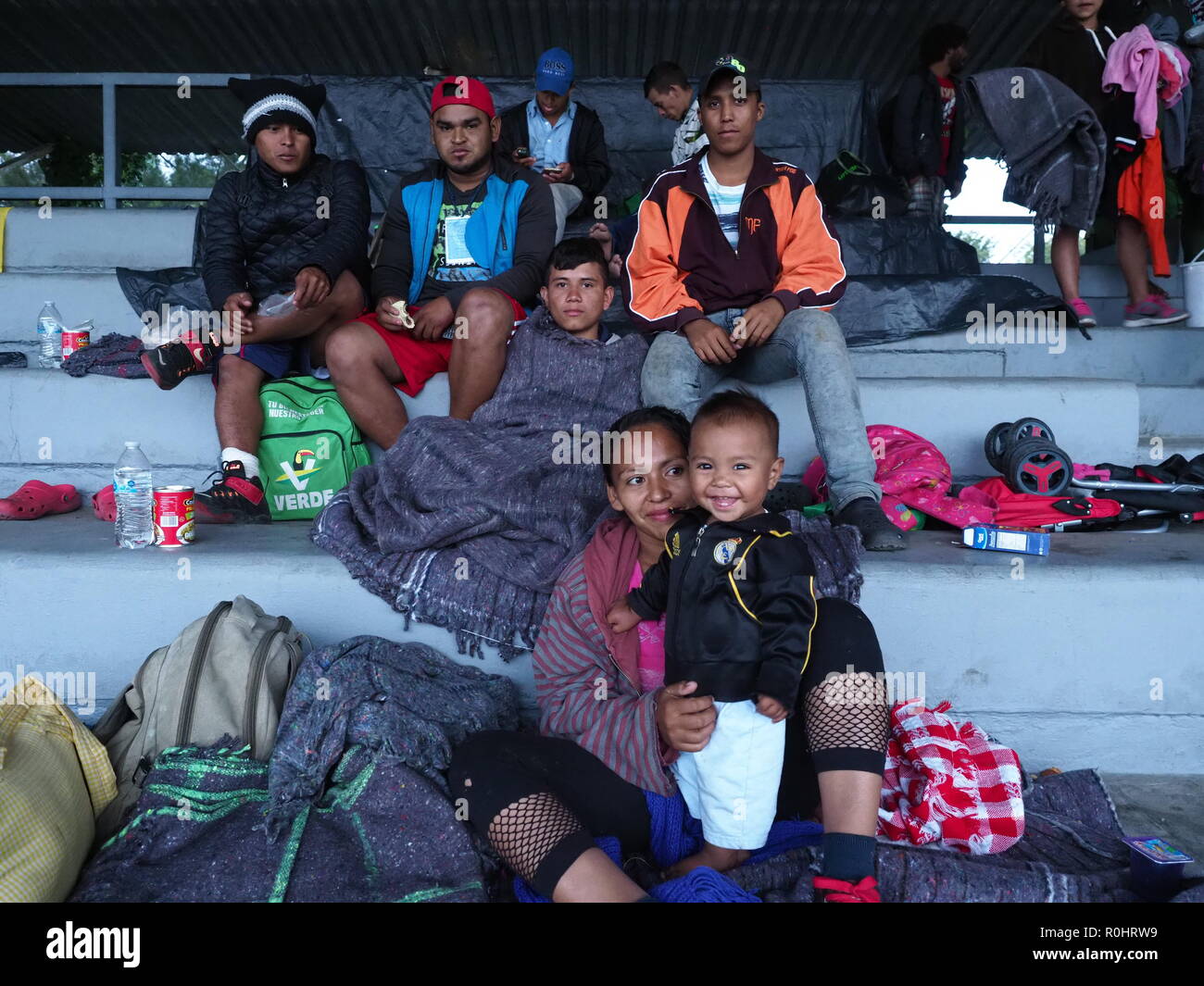 Mexico City, Mexico. 4th Nov 2018. Migrants resting in a temporary ...