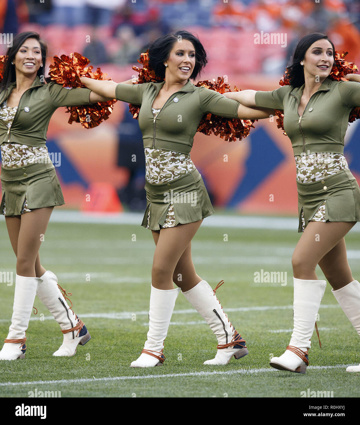 Denver broncos cheerleaders hi-res stock photography and images - Alamy