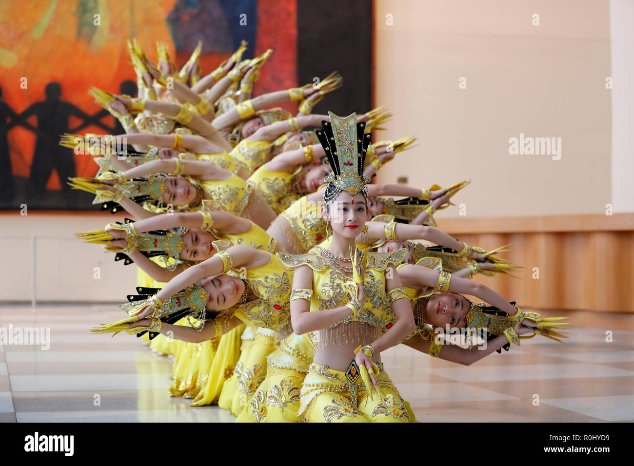 Thousand hand dance hi-res stock photography and images - Alamy