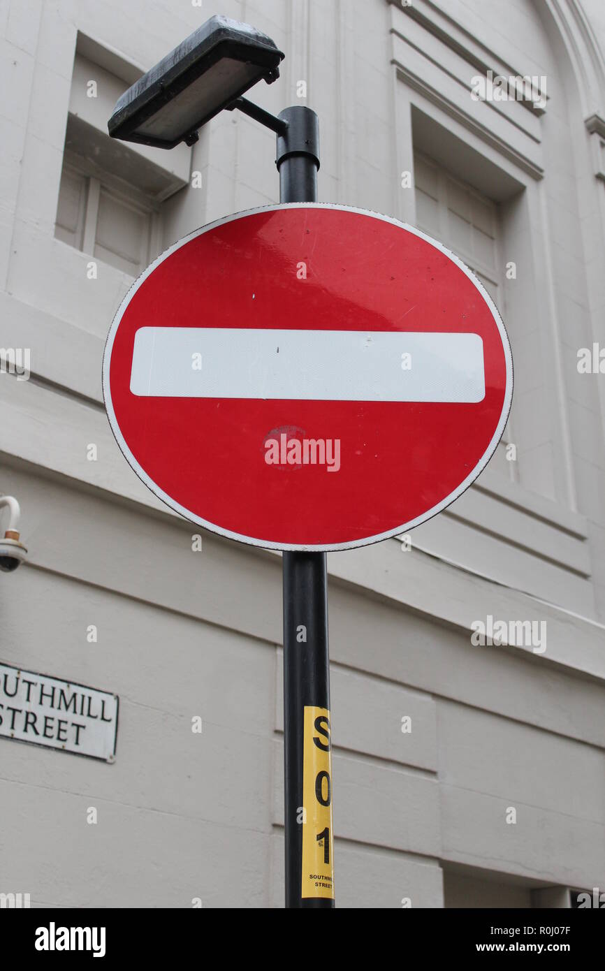 Red Light Traffic Signal Uk High Resolution Stock Photography and ...