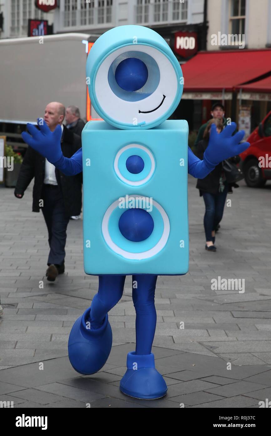 Jamie Theakston completing his charity marathon event at Global studios ...