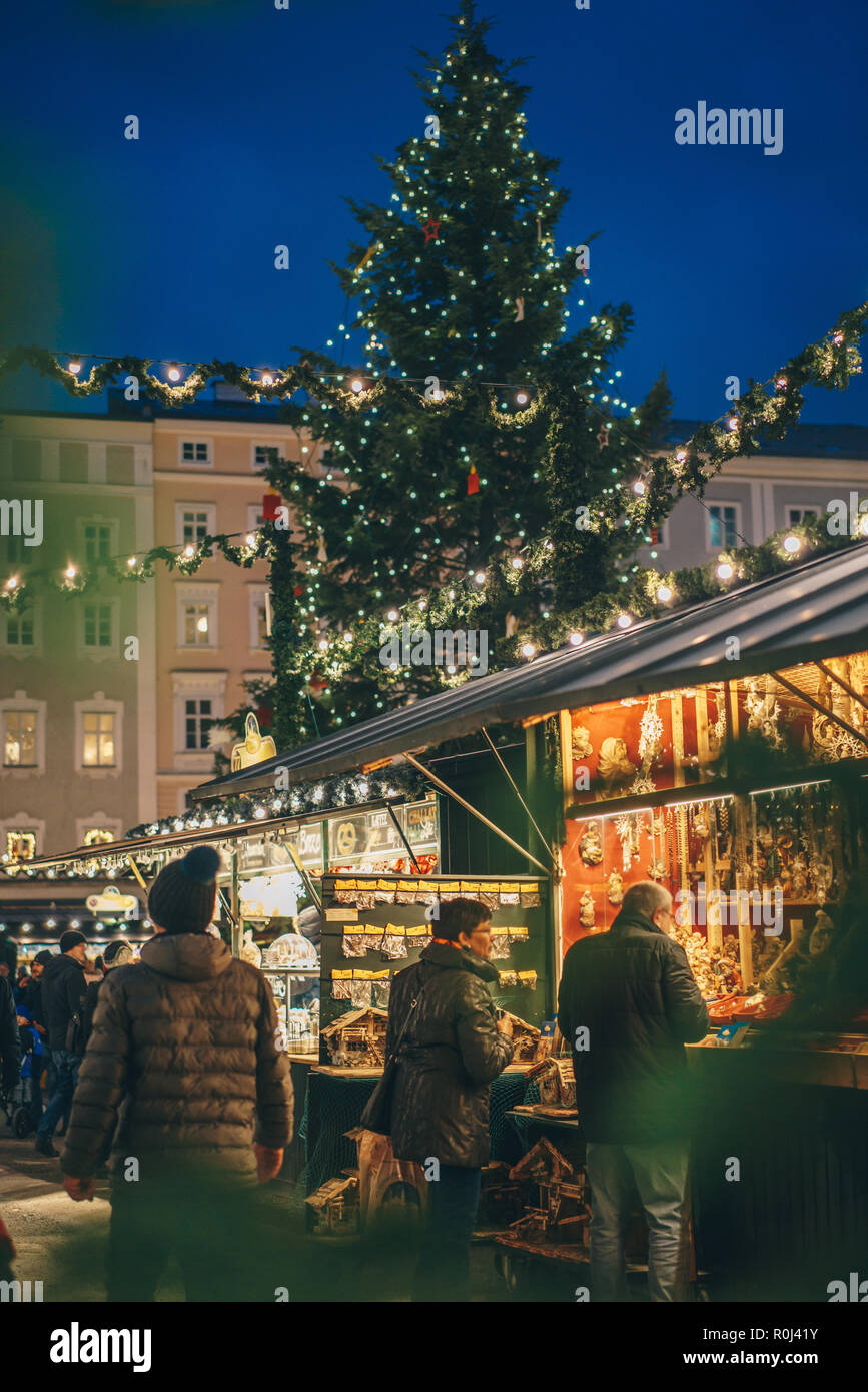 Trough market hi-res stock photography and images - Alamy
