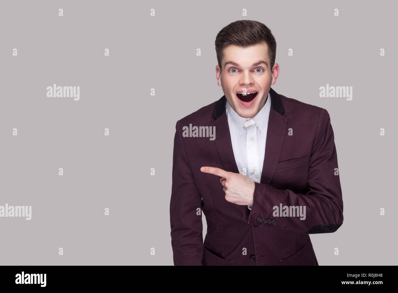 Male face looking left hi-res stock photography and images - Alamy