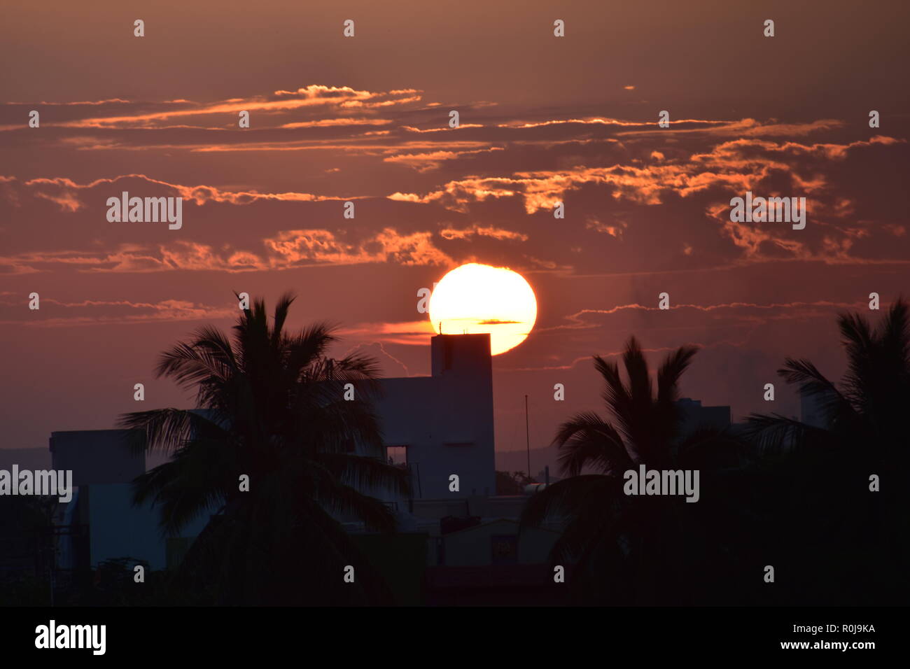 Morning sun through window hi-res stock photography and images - Alamy