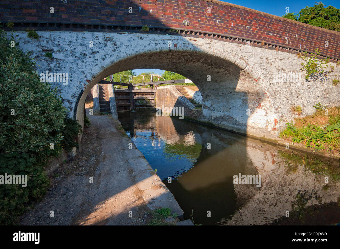 Bridge and Stockers Lock on Grand Union Canal, United Kingdom Stock ...