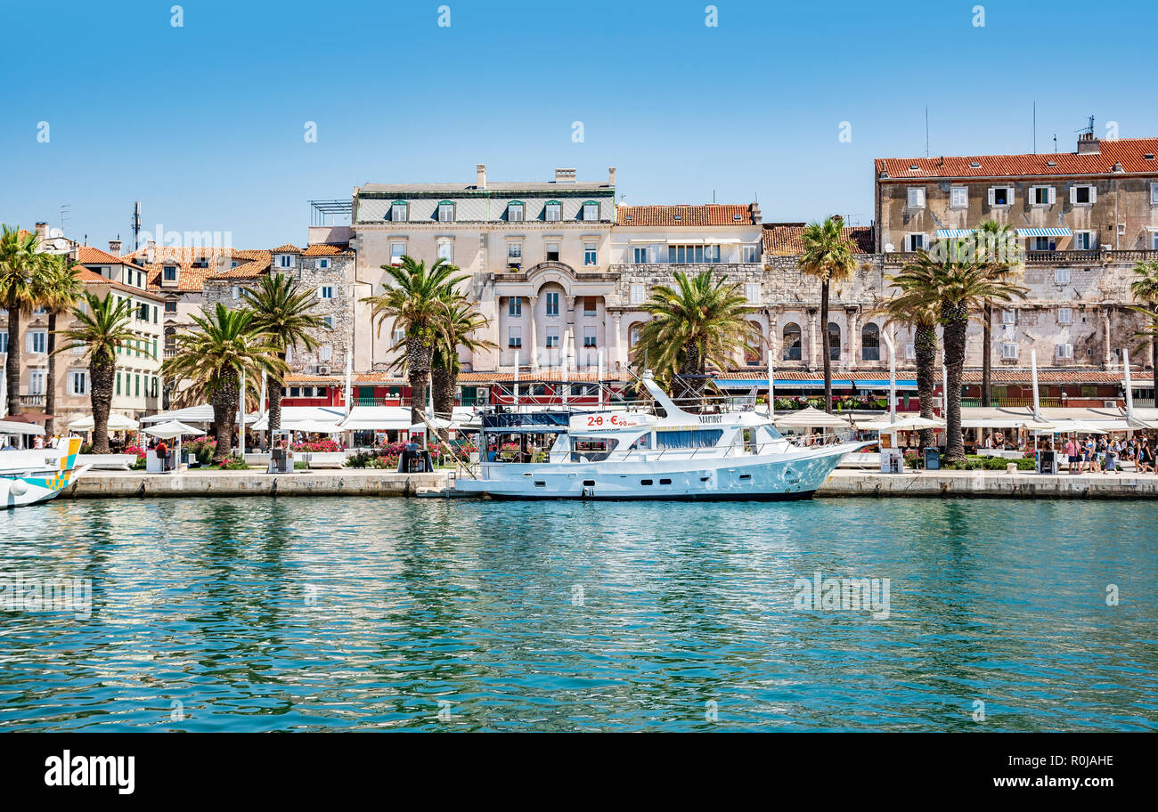 Split city promenade in the summer. Split, Croatia Stock Photo - Alamy