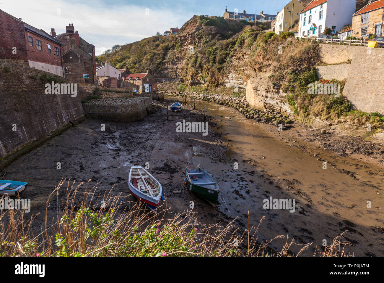 Roxby Beck at Staithes,North Yorkshire,England,UK Stock Photo - Alamy