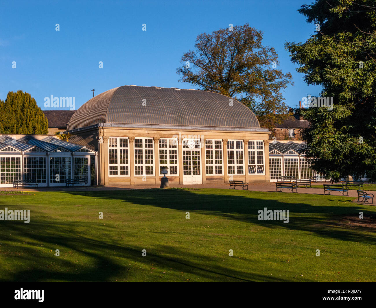 Sheffield botanical gardens victorian hi-res stock photography and ...