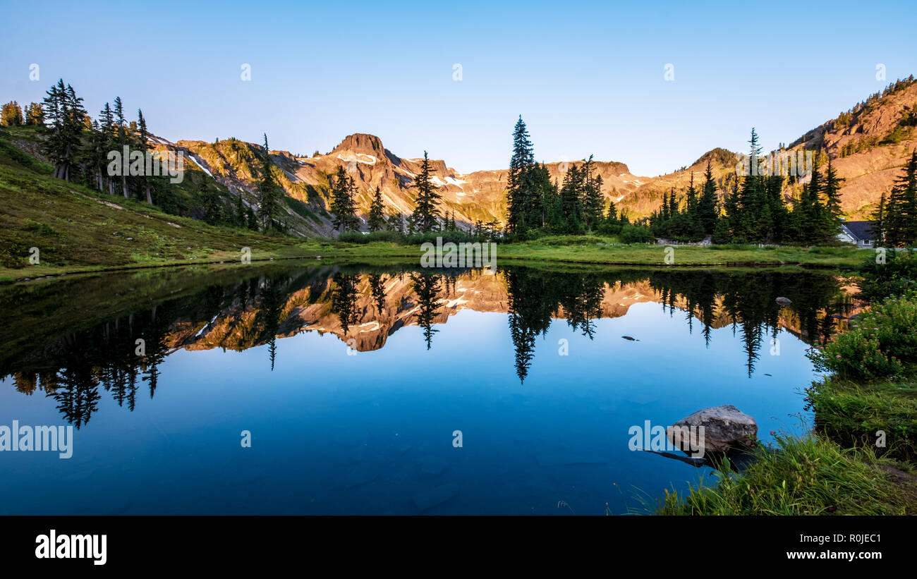 Chain Lakes Washington State High Resolution Stock Photography and ...