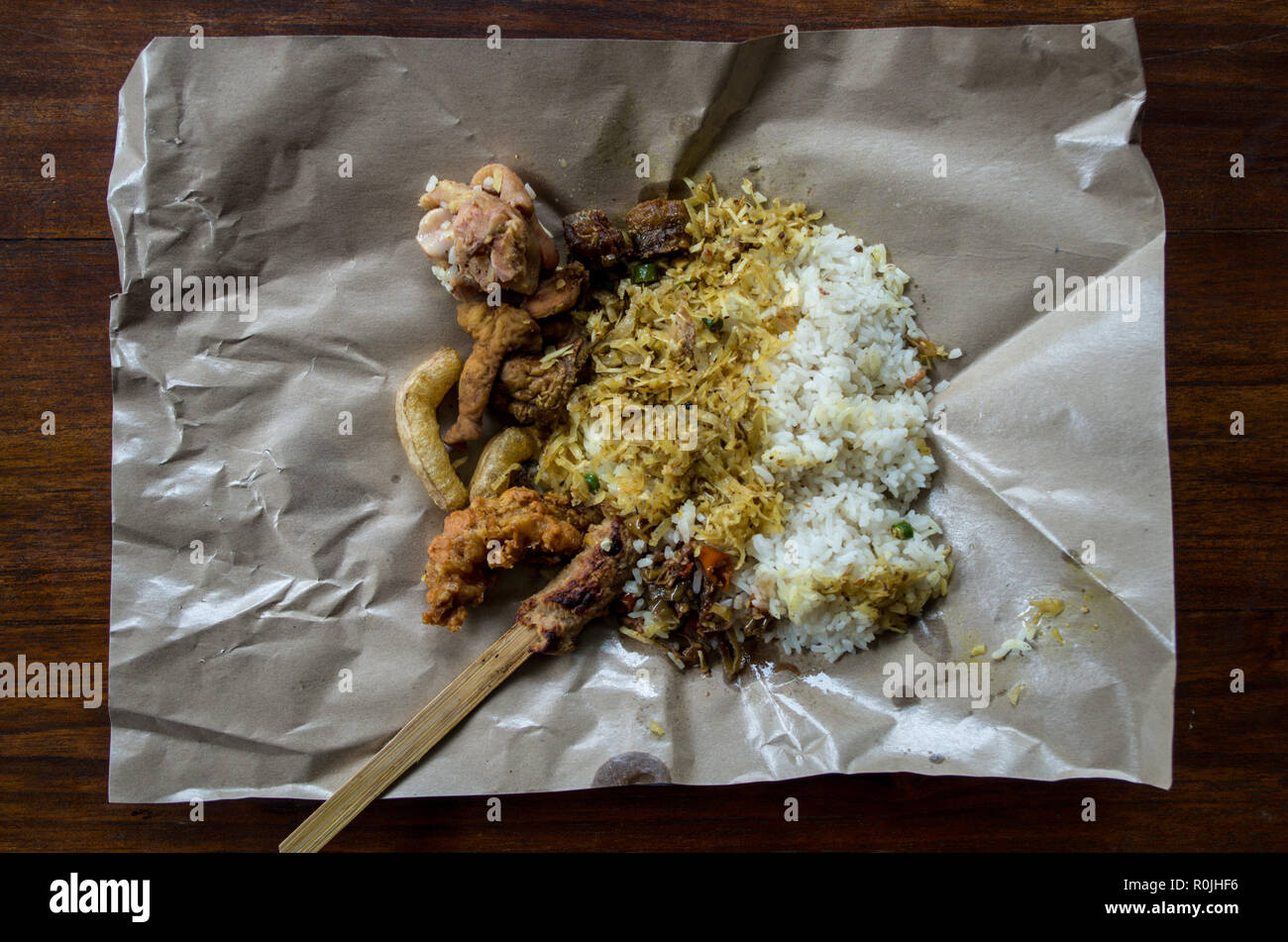LAWAR - Balinese dish created from a mixture of vegetables, coconut and ...