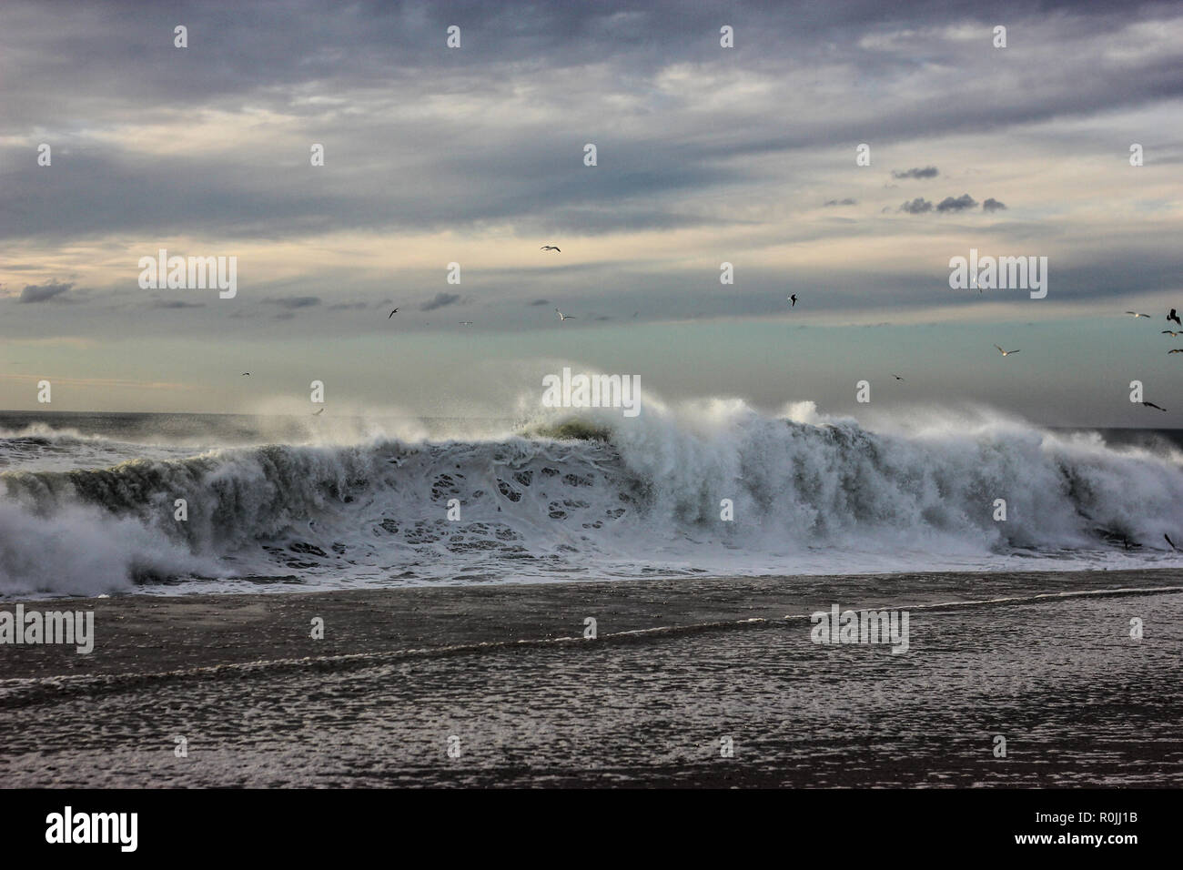 Big break hi-res stock photography and images - Alamy