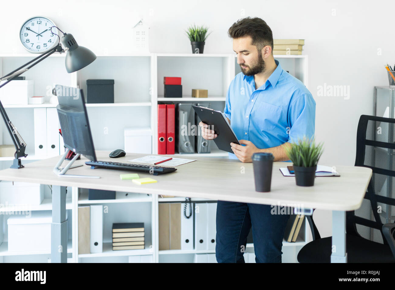 Modern architect profile hi-res stock photography and images - Alamy