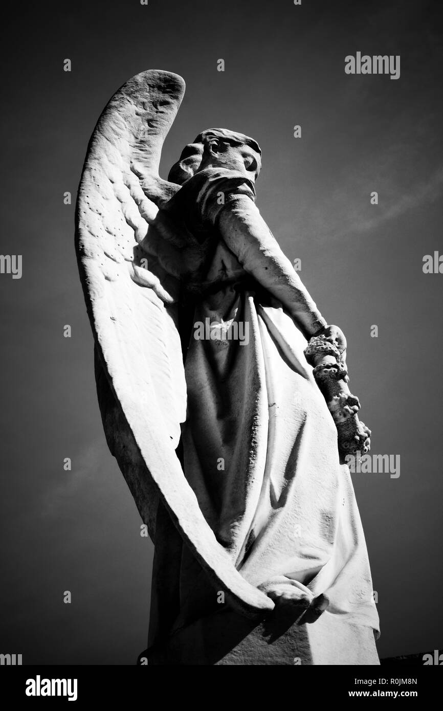 Angel statue back view Black and White Stock Photos & Images - Alamy