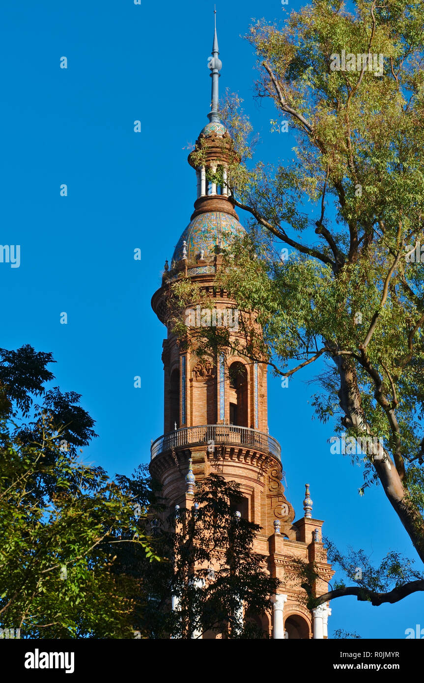 Spain tower building hi-res stock photography and images - Alamy