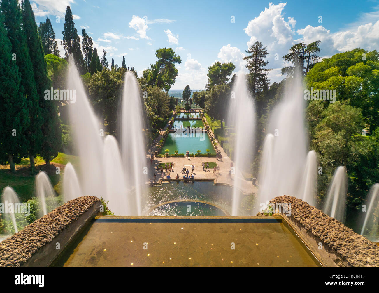Villa D'Este (Italy) - The awesome villa in Tivoli, province of Rome ...
