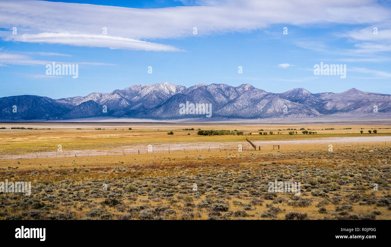 High altitude desert hi-res stock photography and images - Alamy