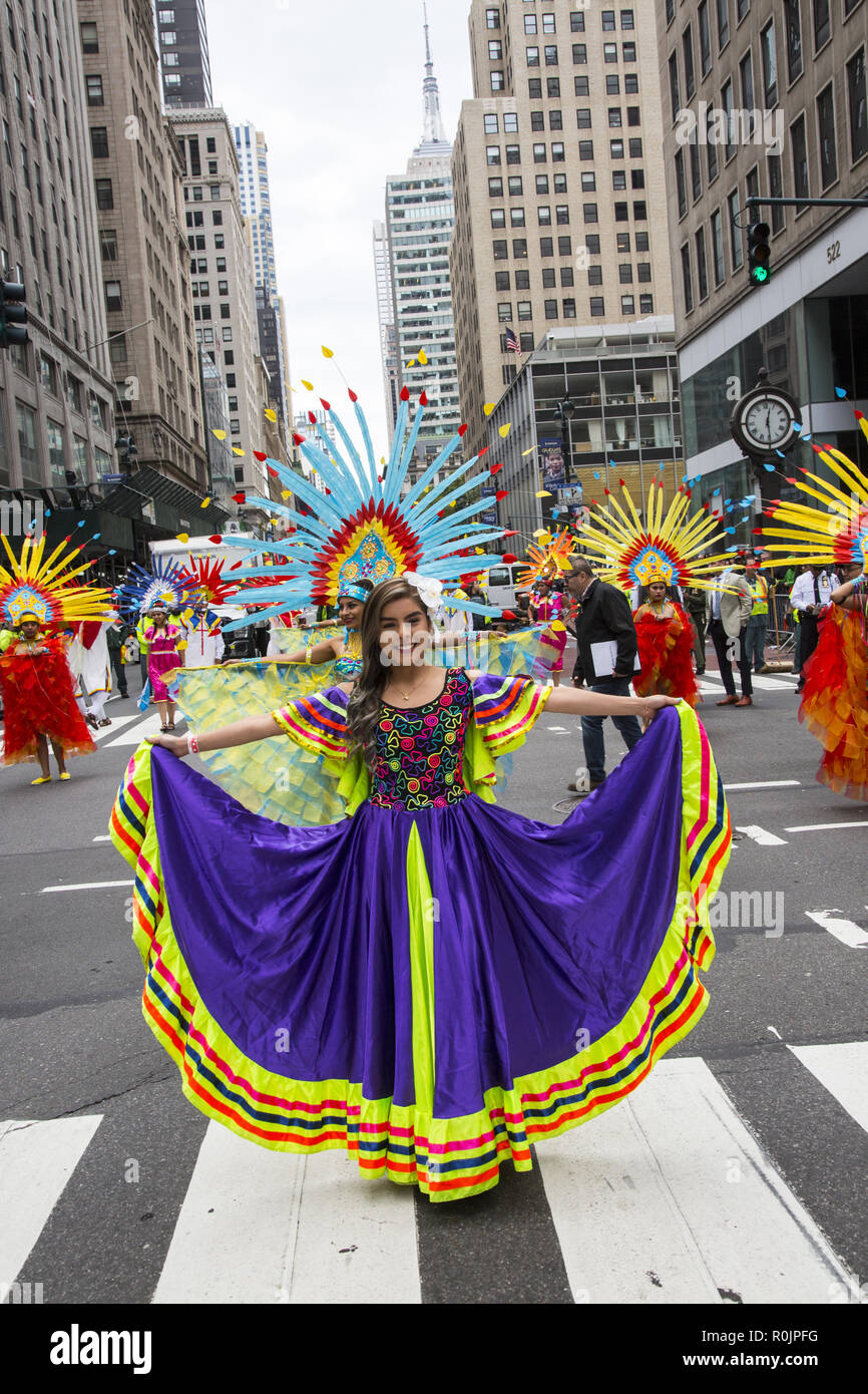2018 Hispanic Day Parade on 5th Avenue in New York City Stock Photo - Alamy