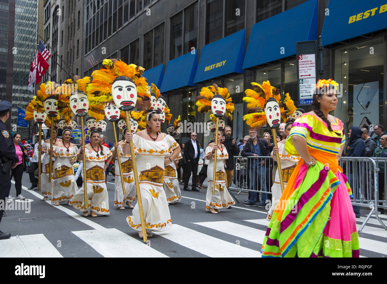 2018 Hispanic Day Parade on 5th Avenue in New York City Stock Photo - Alamy