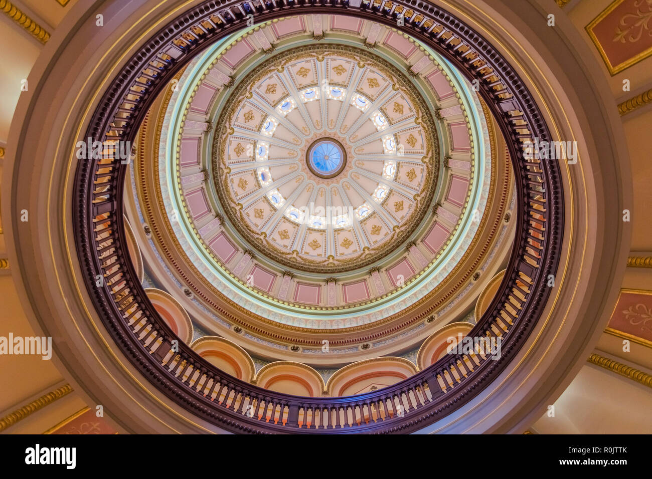 Inside sacramento state capitol building hi-res stock photography and ...