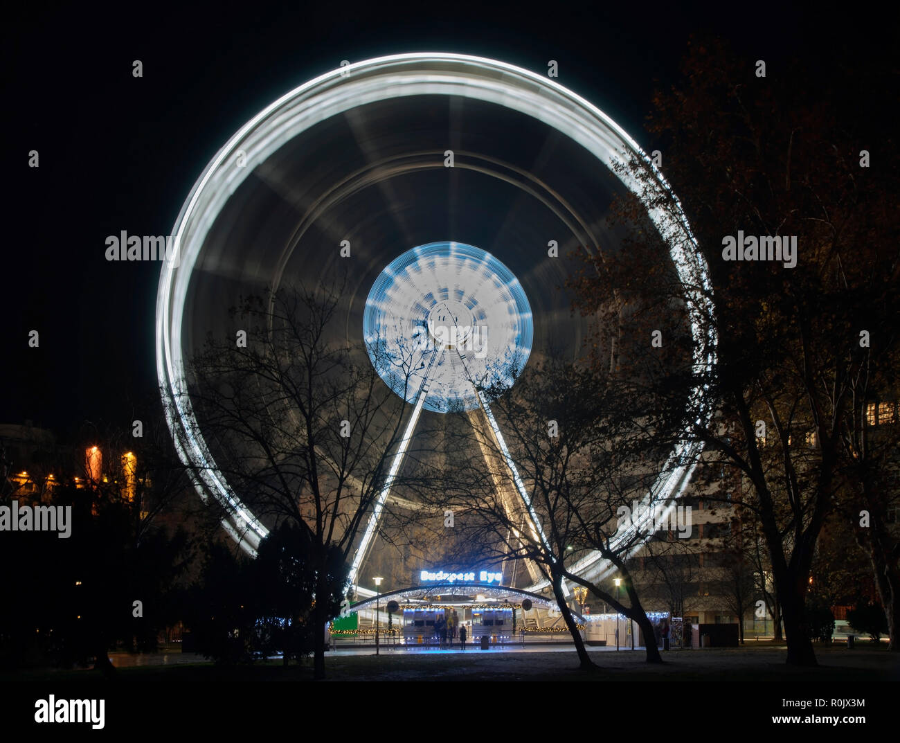 Budapest eye (Sziget eye) - Ferris wheel at Erzsebet square in Budapest ...