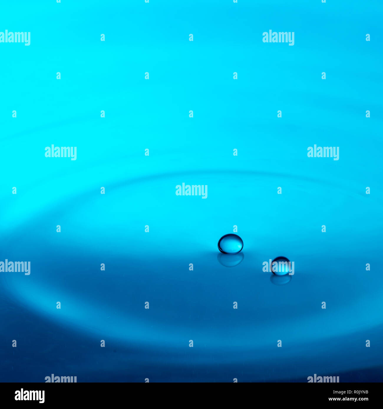 Surface tension ripple hi-res stock photography and images - Alamy