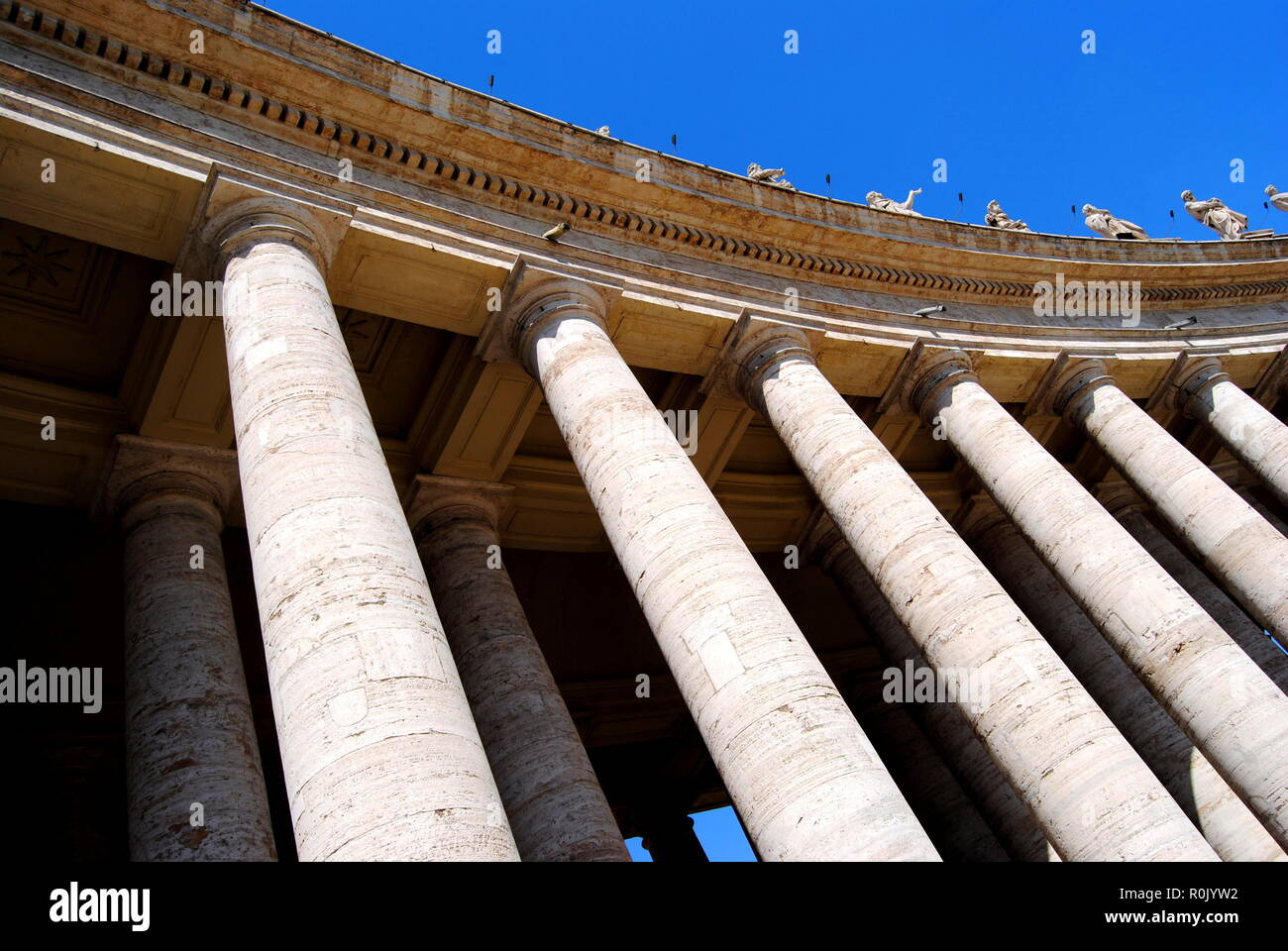 Bernini colonnade hi-res stock photography and images - Alamy