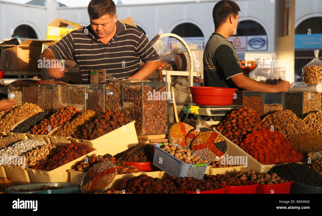 Uzbekistan; Tashkent, market, food, people Stock Photo - Alamy