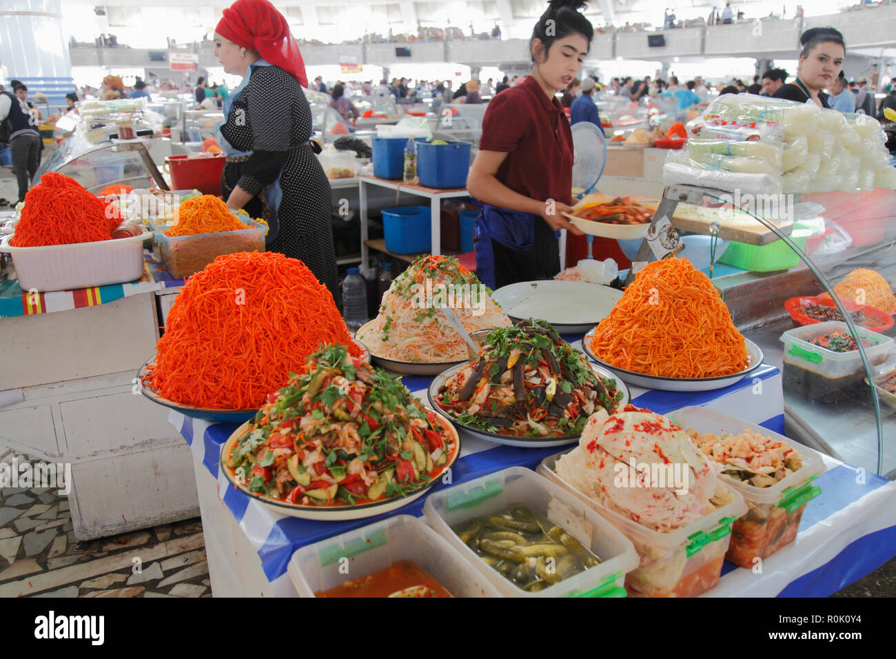 Uzbekistan; Tashkent, Chorsu Bazaar, market, food, people Stock Photo ...