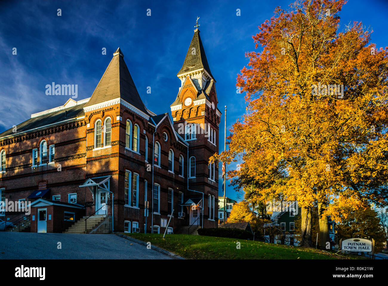 Putnam high school hi-res stock photography and images - Alamy