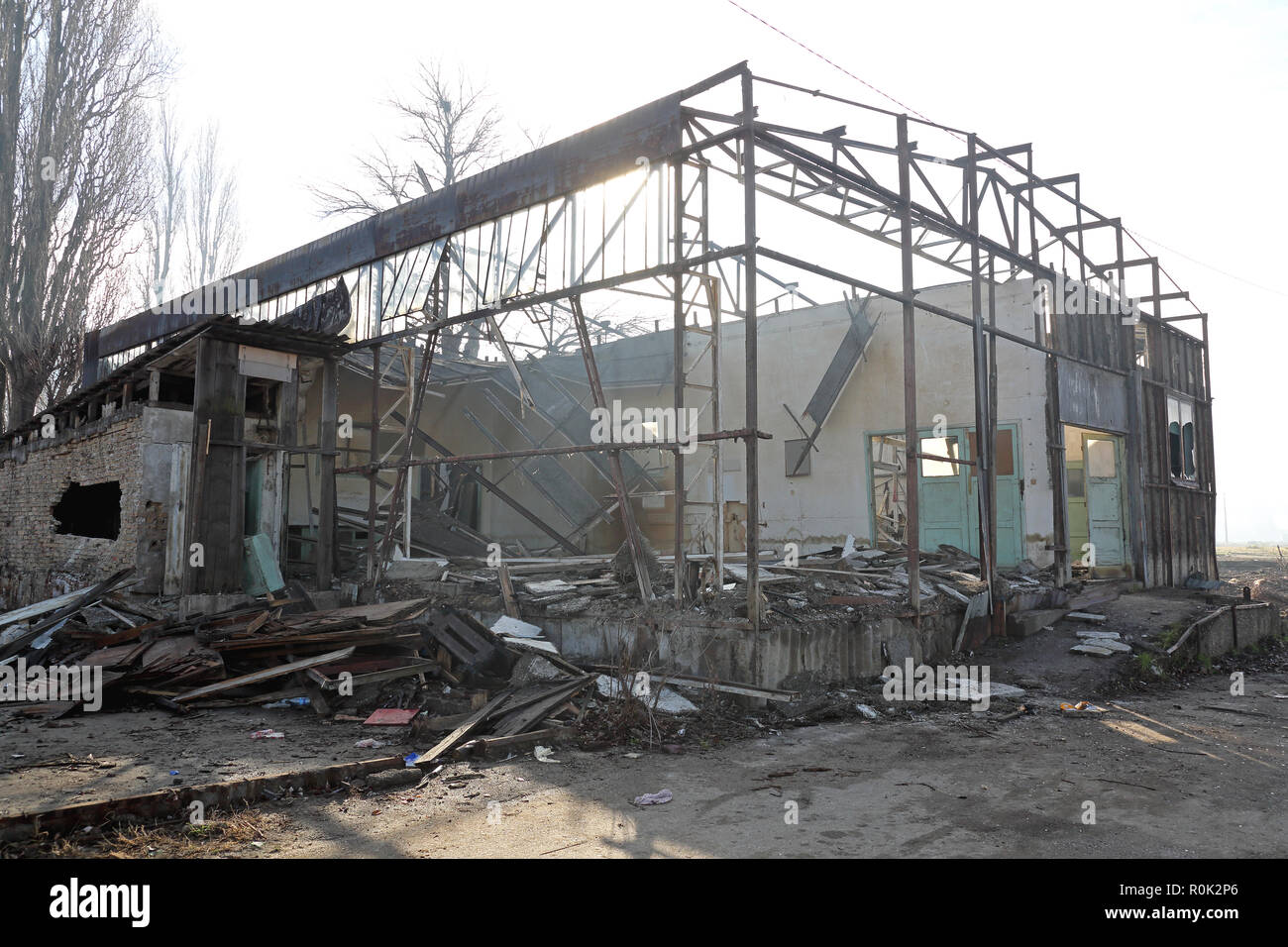 Warehouse Building Steel Structure During Demolition Stock Photo - Alamy