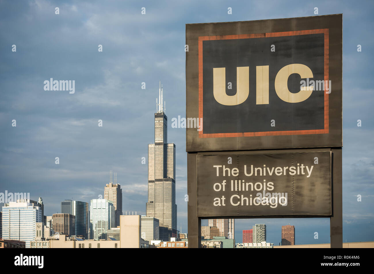 The open university sign hi-res stock photography and images - Alamy