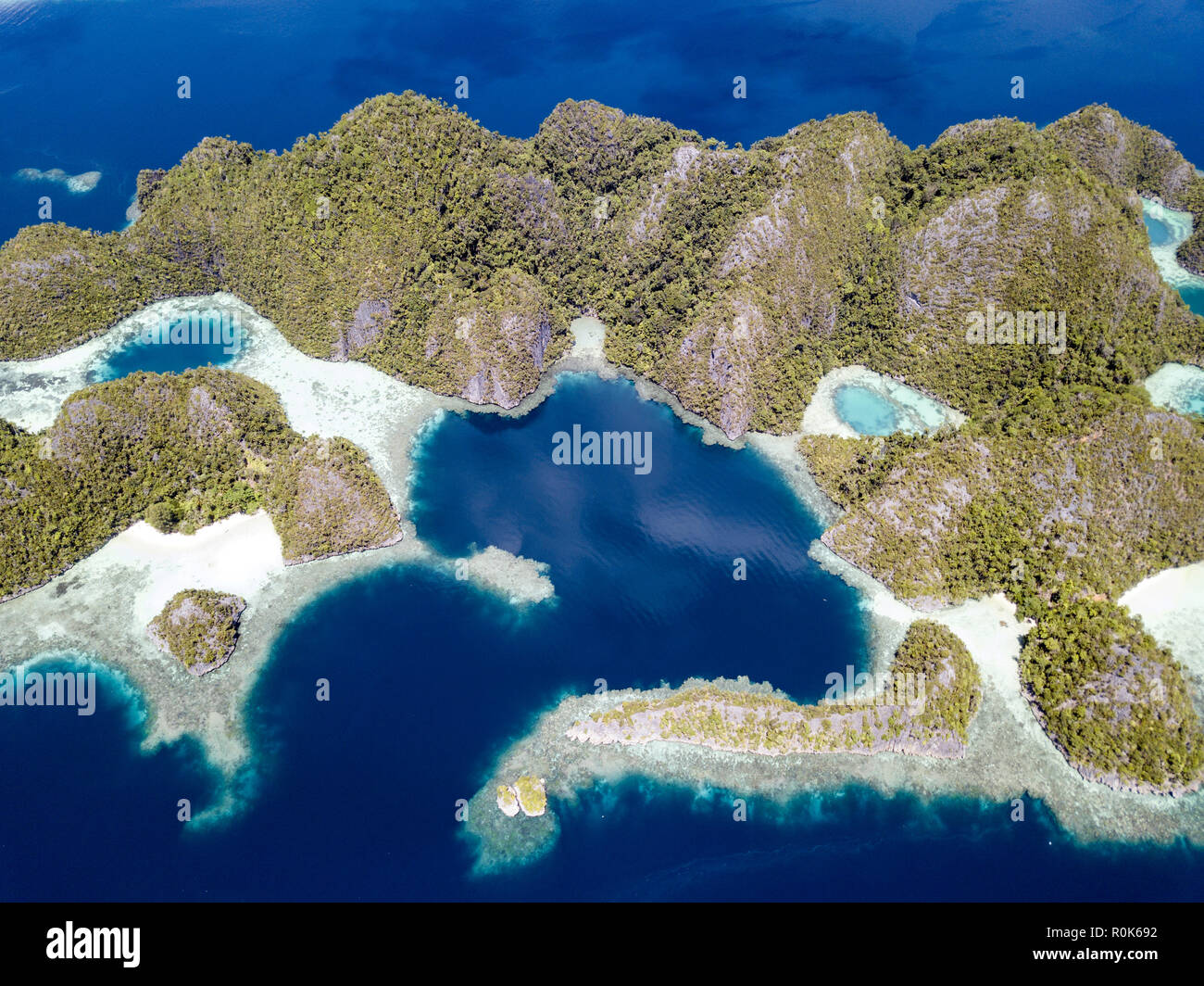 Papua new guinea aerial hi-res stock photography and images - Alamy