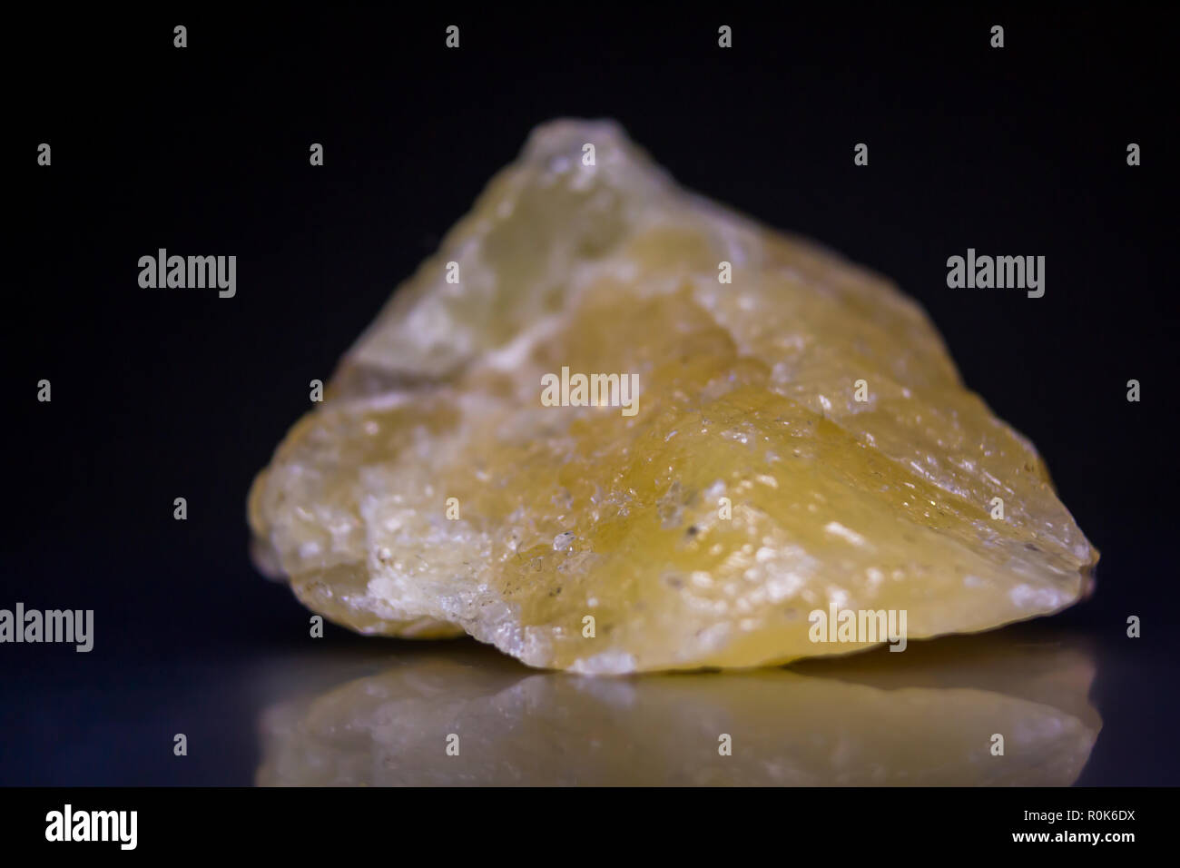 Citrine crystal cluster hi-res stock photography and images - Alamy