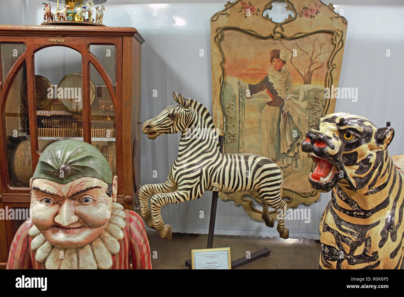 Carousel animals hi-res stock photography and images - Alamy