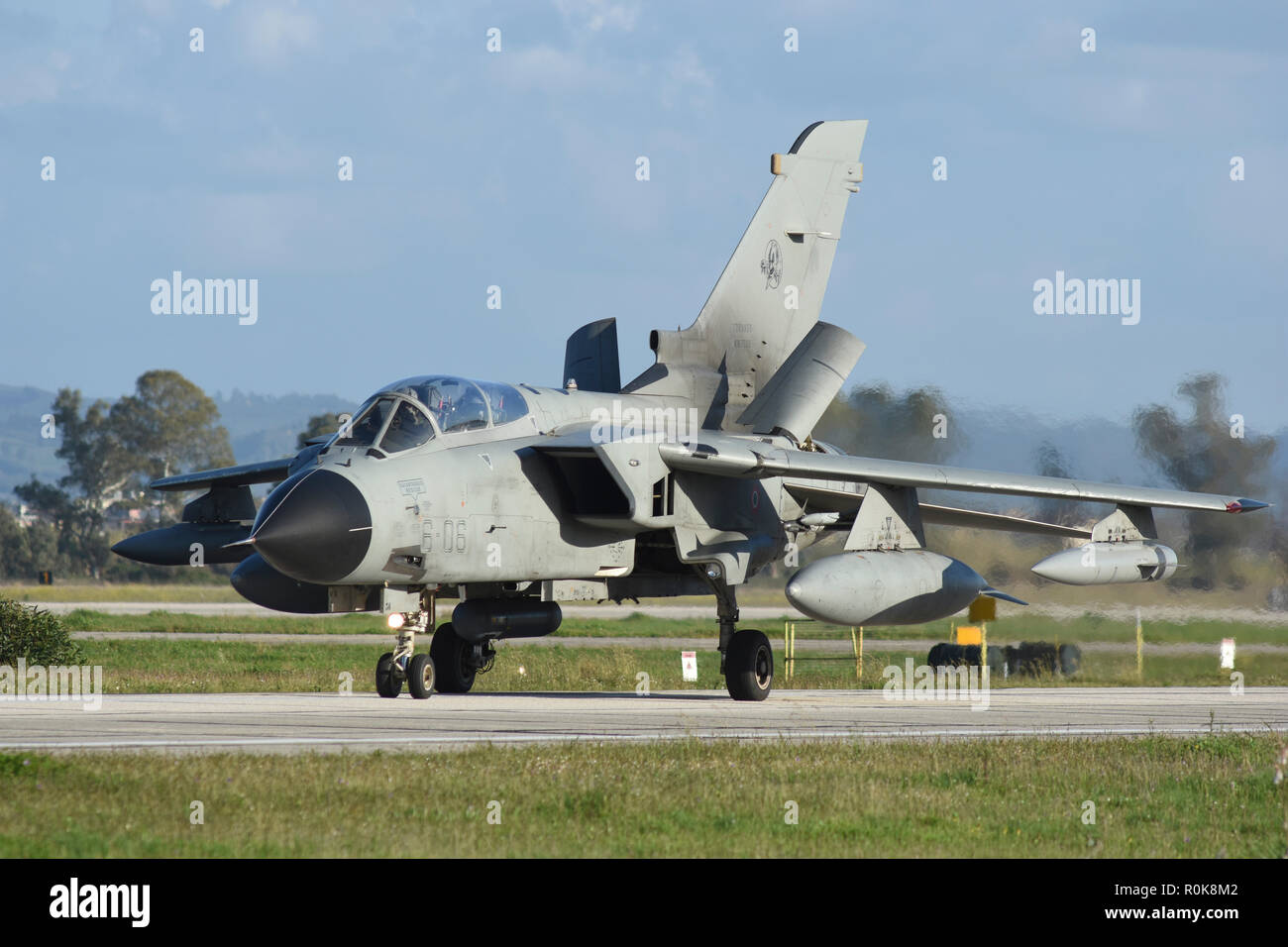 Tornado ids hi-res stock photography and images - Alamy