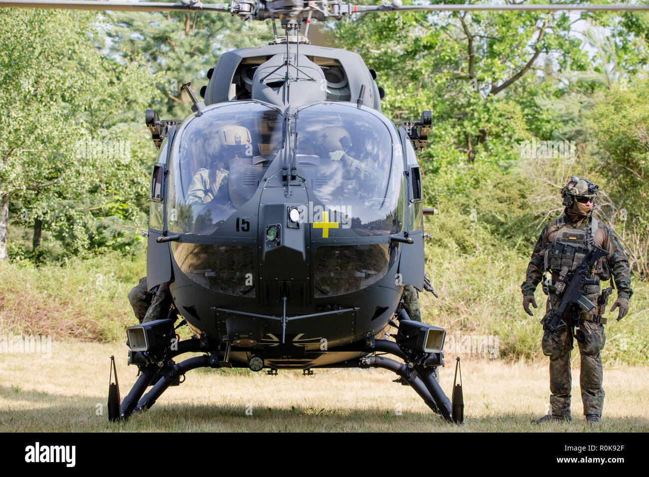 German special forces soldier and Airbus H145M helicopter Stock Photo ...