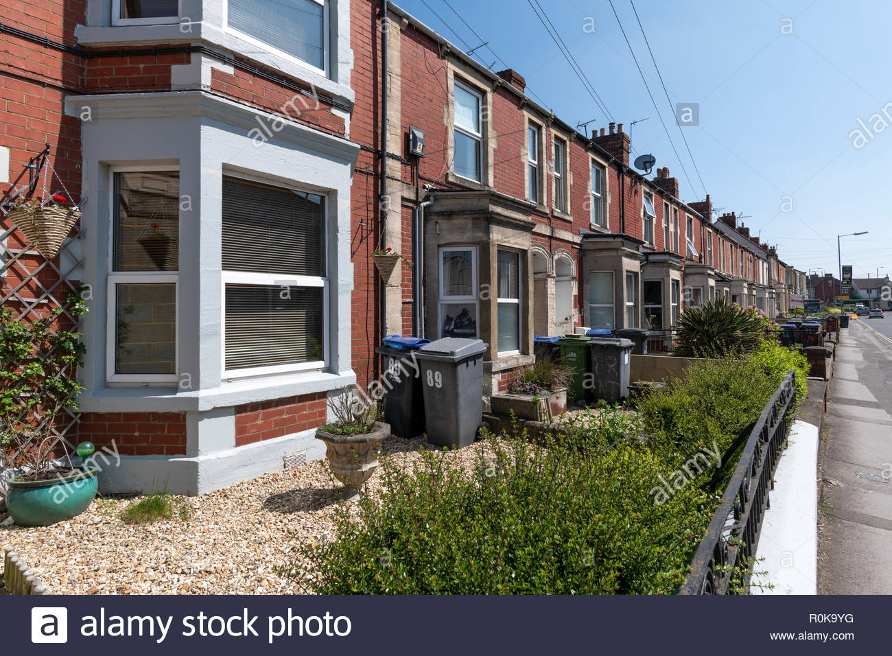 Small British Houses High Resolution Stock Photography and Images - Alamy