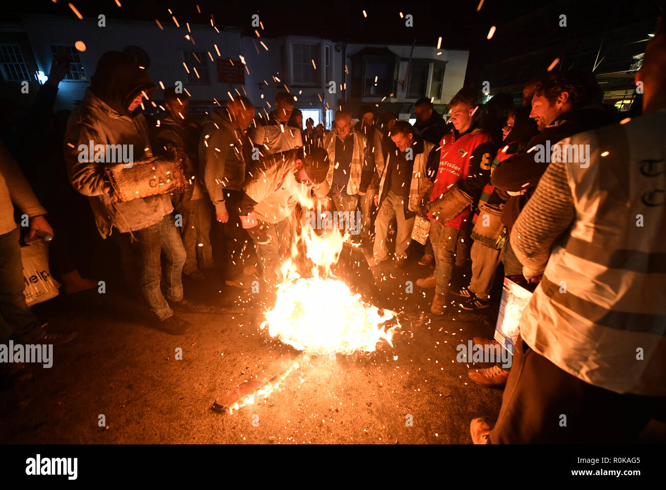 Burning Tar Barrels Stock Photos & Burning Tar Barrels Stock Images - Alamy