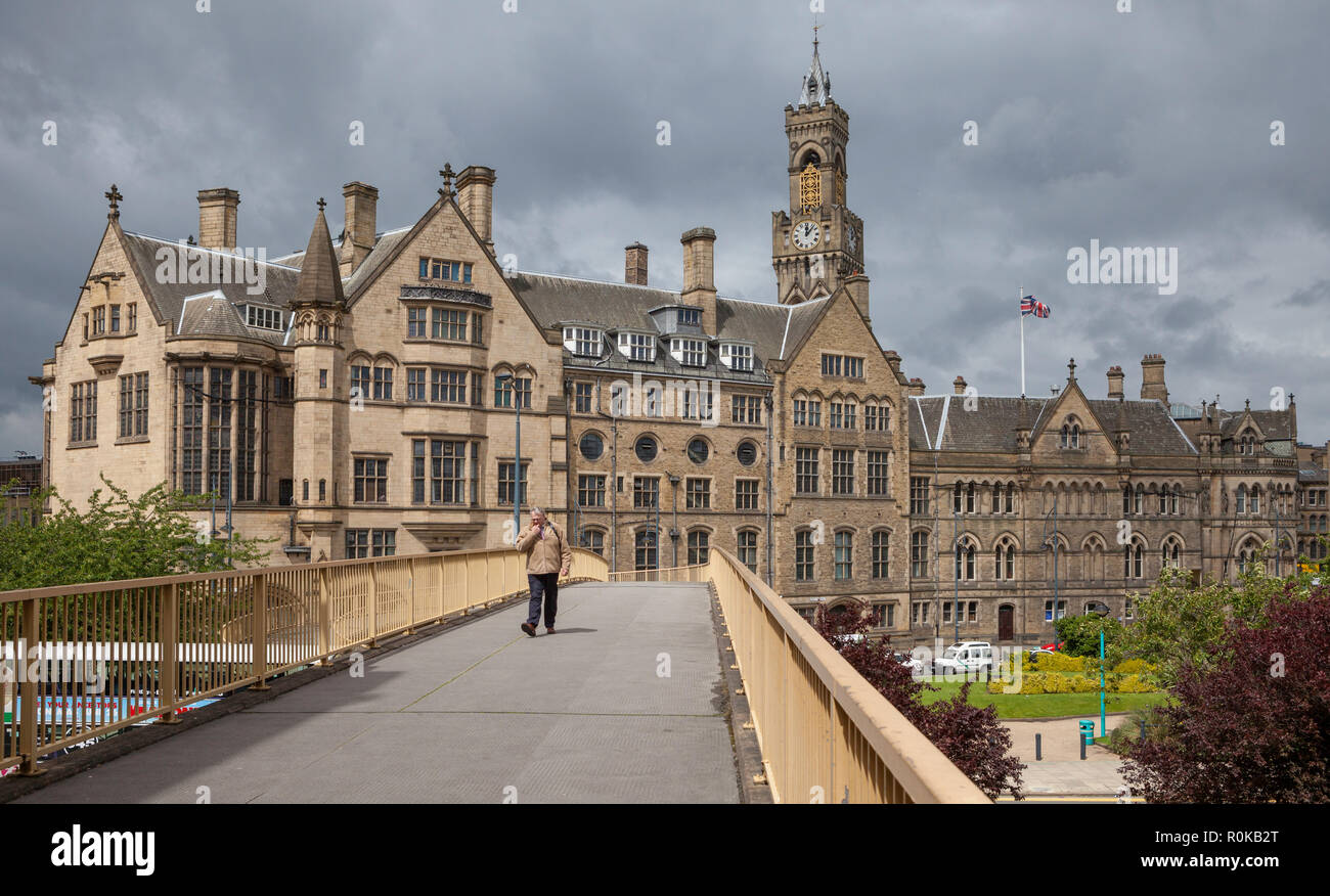 View of Bradford's victorian City Hall taken from a footbridge over ...