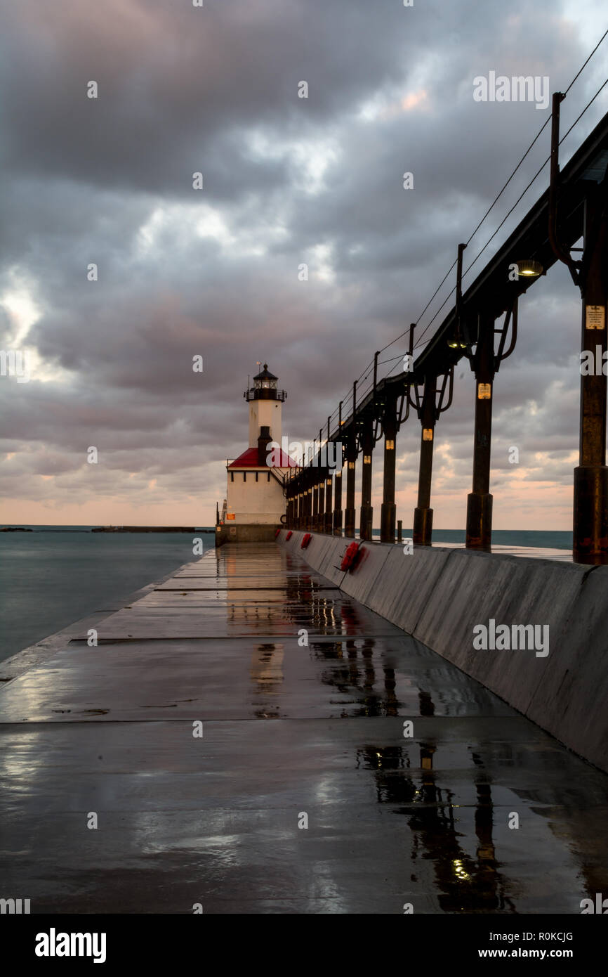 Michigan city lighthouse at sunrise. Indiana, USA Stock Photo - Alamy