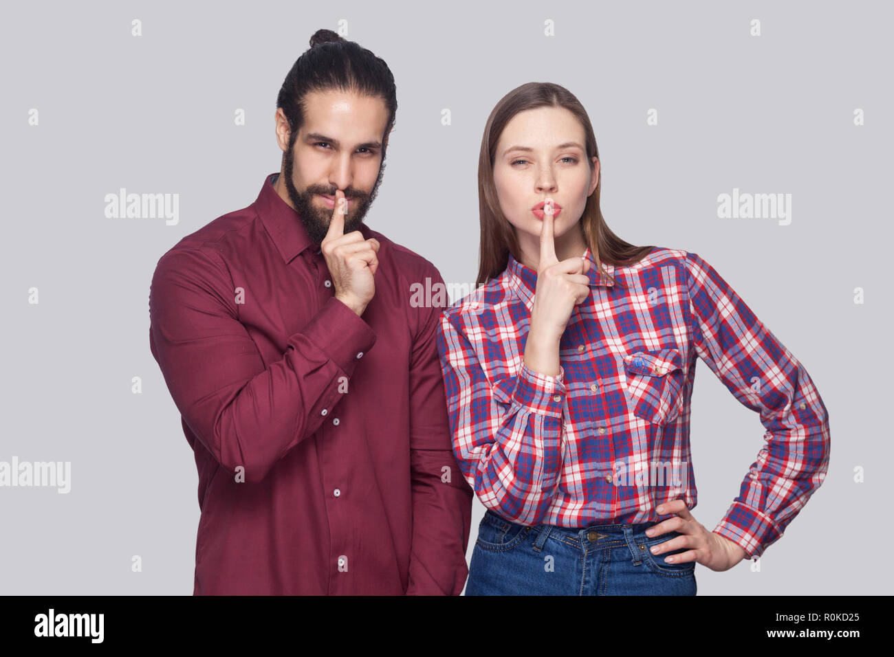 Indian man looking at sign hi-res stock photography and images - Alamy