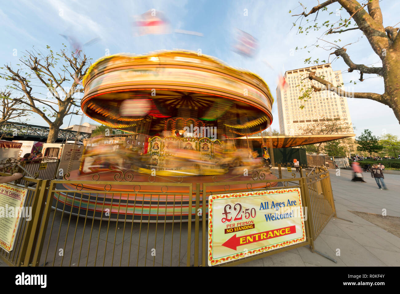Merry go round london eye hi-res stock photography and images - Alamy